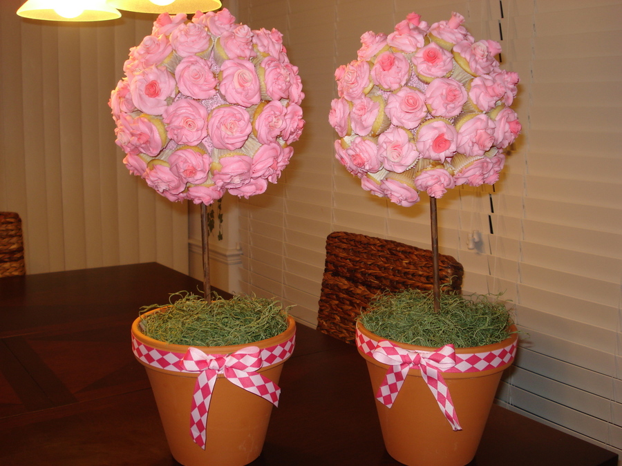 Cupcake Topiaries - CakeCentral.com