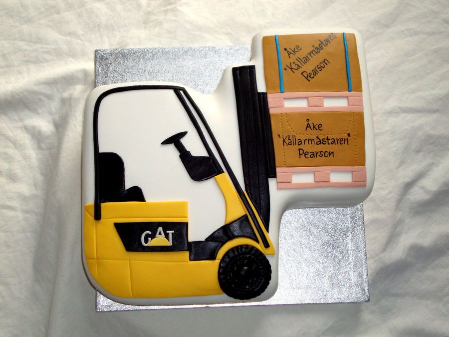 Forklift Truck Cake - CakeCentral.com