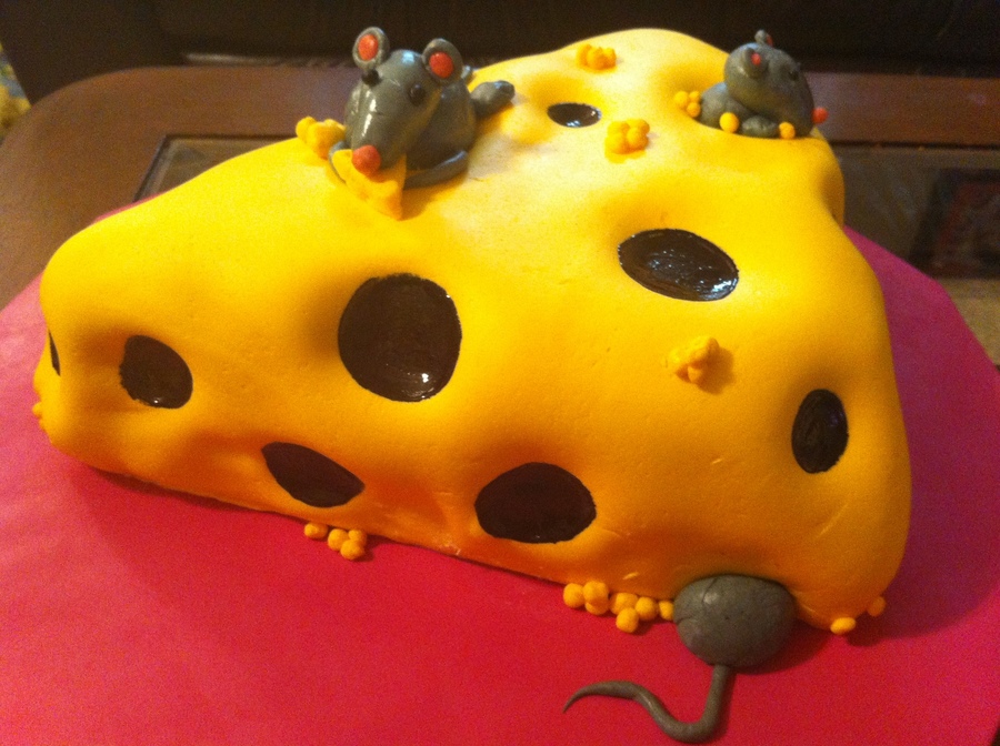 Mouse Cheese Cake - CakeCentral.com
