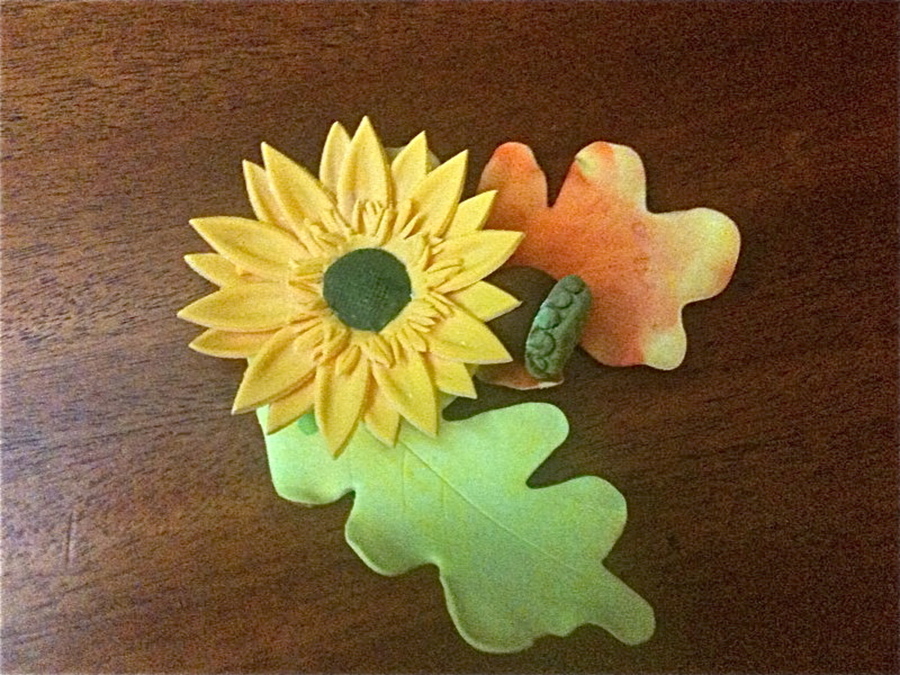 Fall Decorations - CakeCentral.com