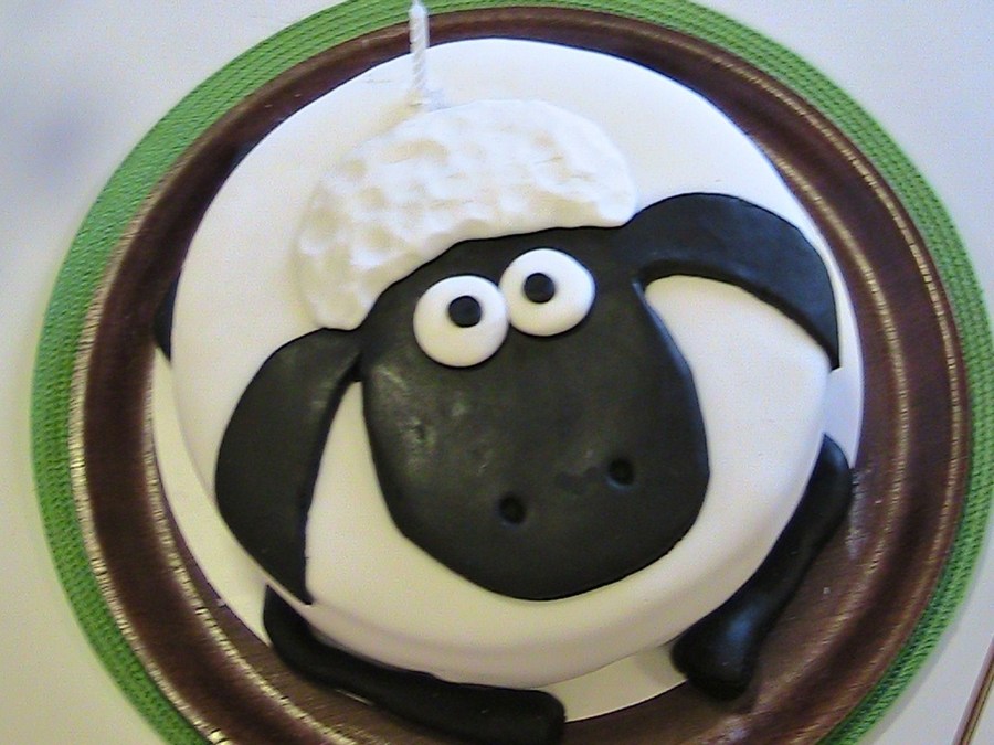 Shaun The Sheep Cake - CakeCentral.com