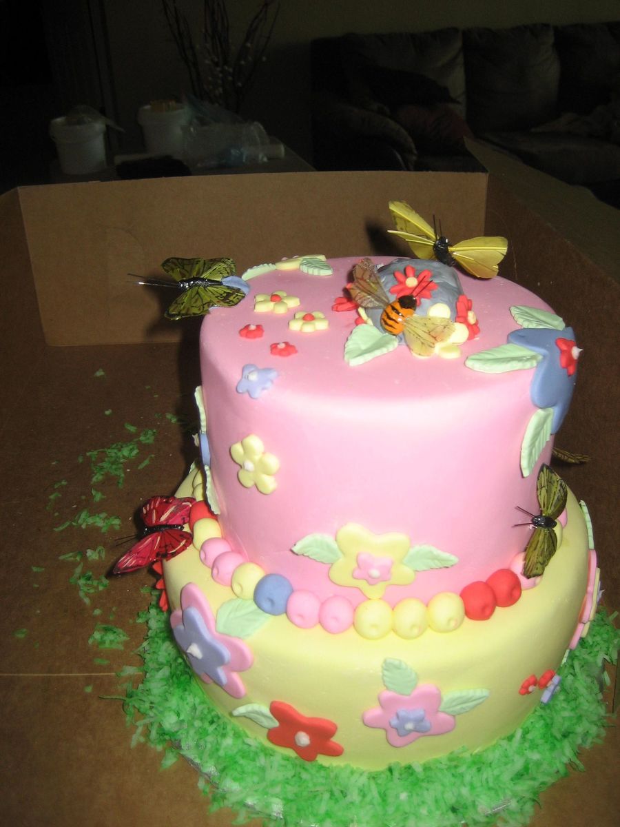 Gigis_Weddign_And_Cakes_024.jpg - CakeCentral.com