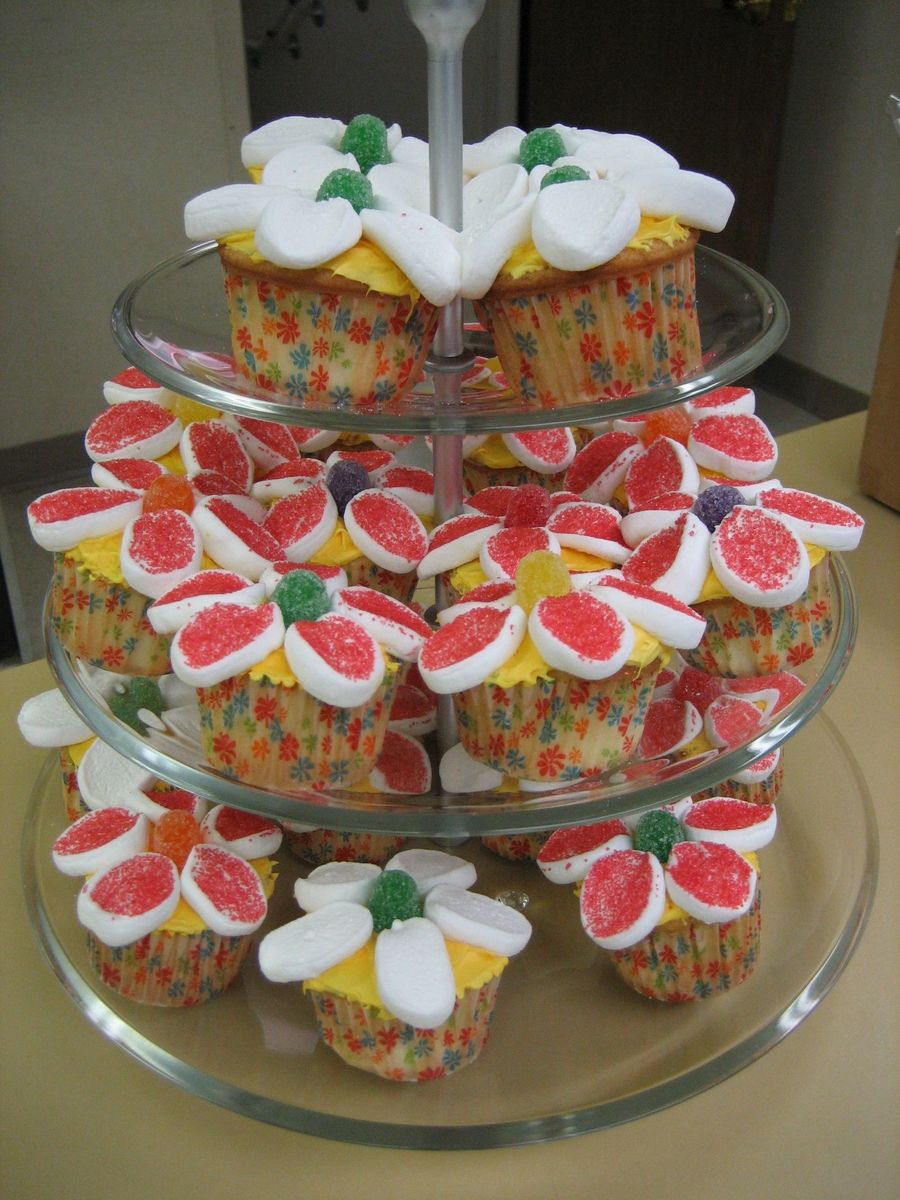 Flower Cupcakes - CakeCentral.com