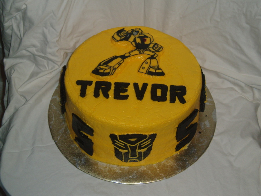 Transformers Bumblebee - CakeCentral.com