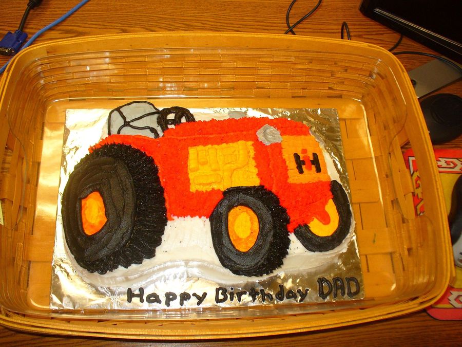 International Harvester Tractor Cake - CakeCentral.com