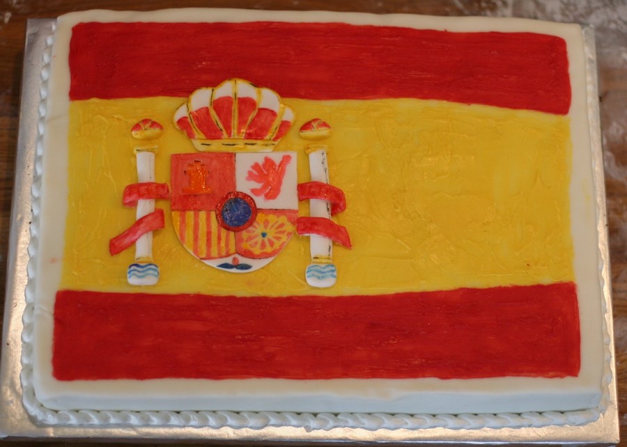 Spanish Flag Cake - CakeCentral.com