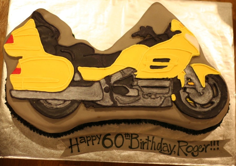 Honda Goldwing Motorcycle Cake - CakeCentral.com