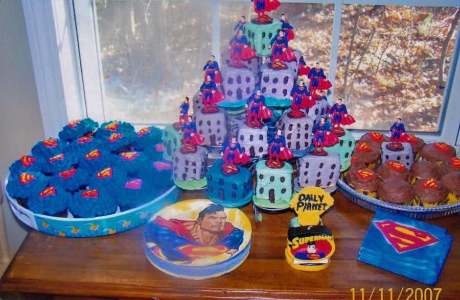 Booboo's Superman Birthday Cake - CakeCentral.com
