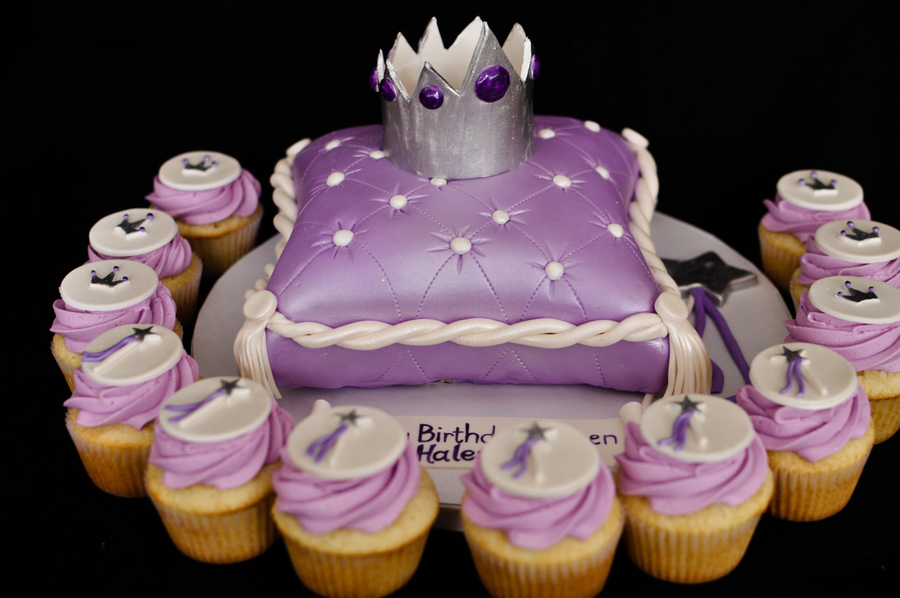 Pillow Cake - CakeCentral.com