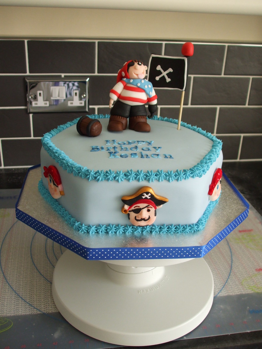 Pirate Cake - CakeCentral.com