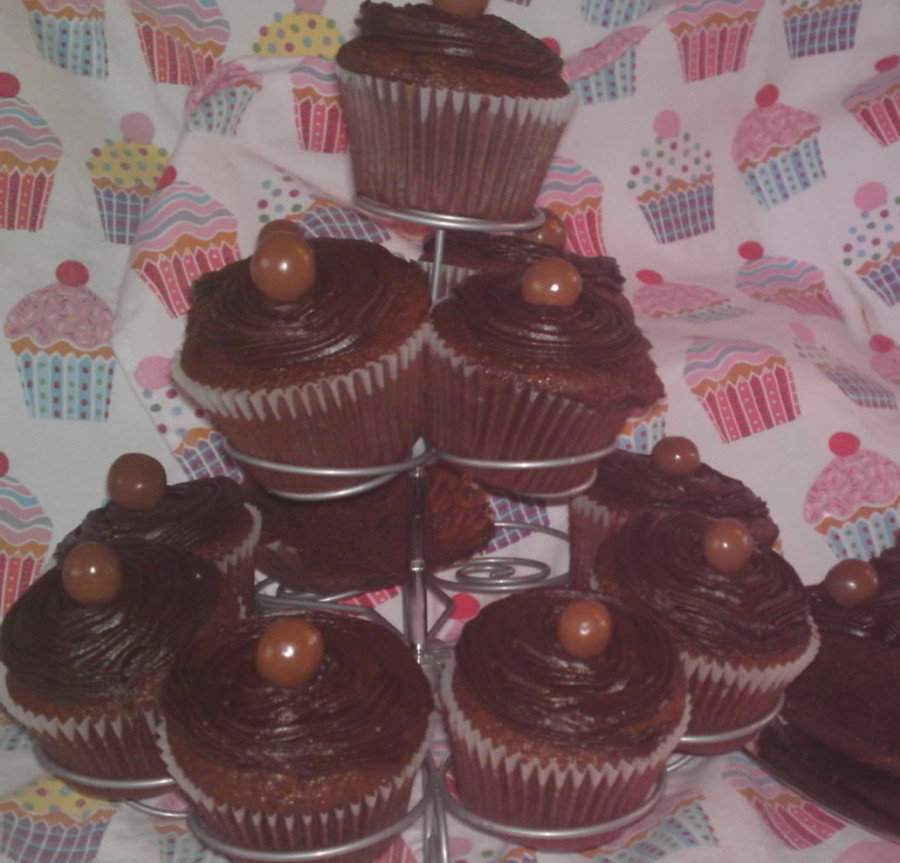 Chocolate Malt Cupcakes - CakeCentral.com