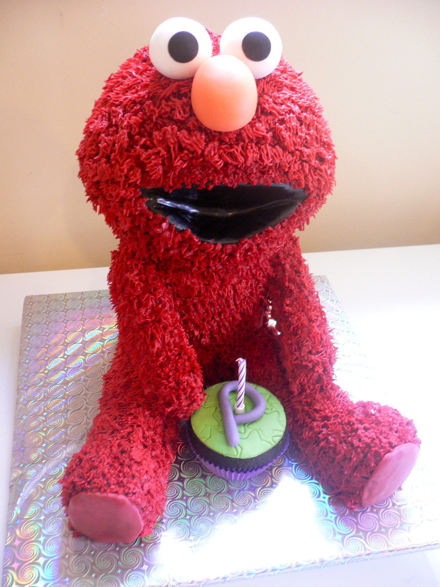 Elmo Cake - CakeCentral.com