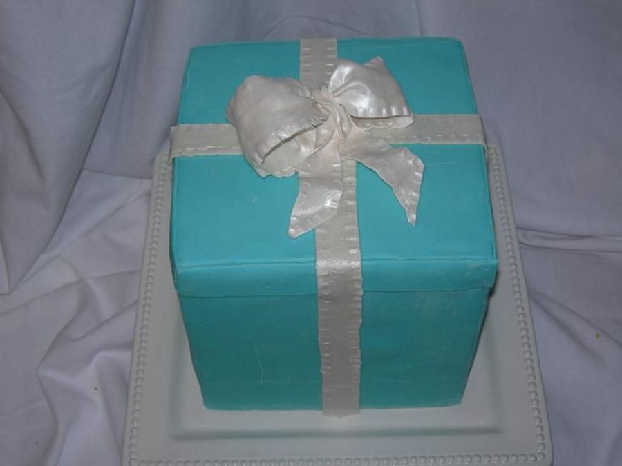 Tiffanys Box - CakeCentral.com
