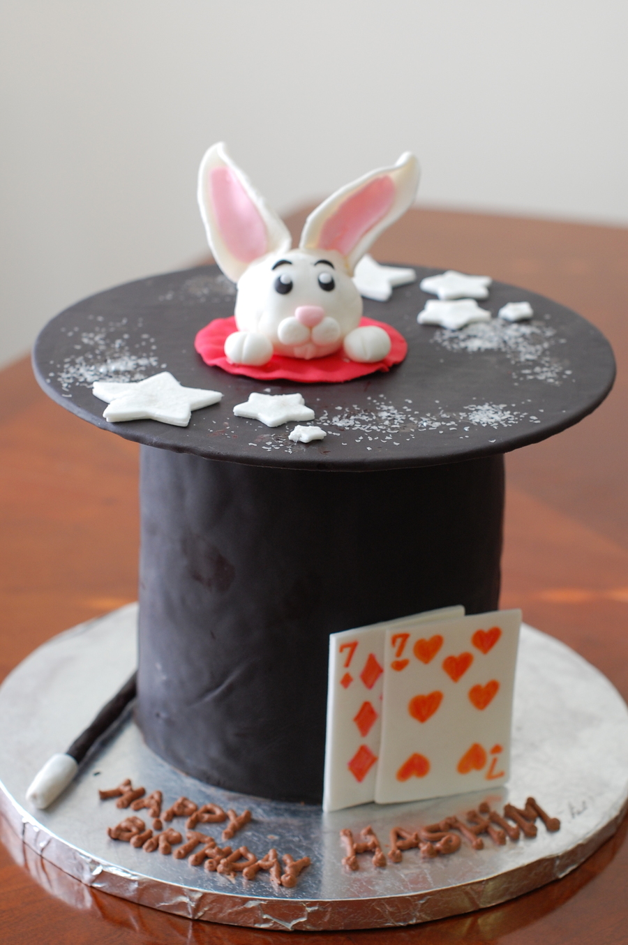 Magician's Top Hat - CakeCentral.com
