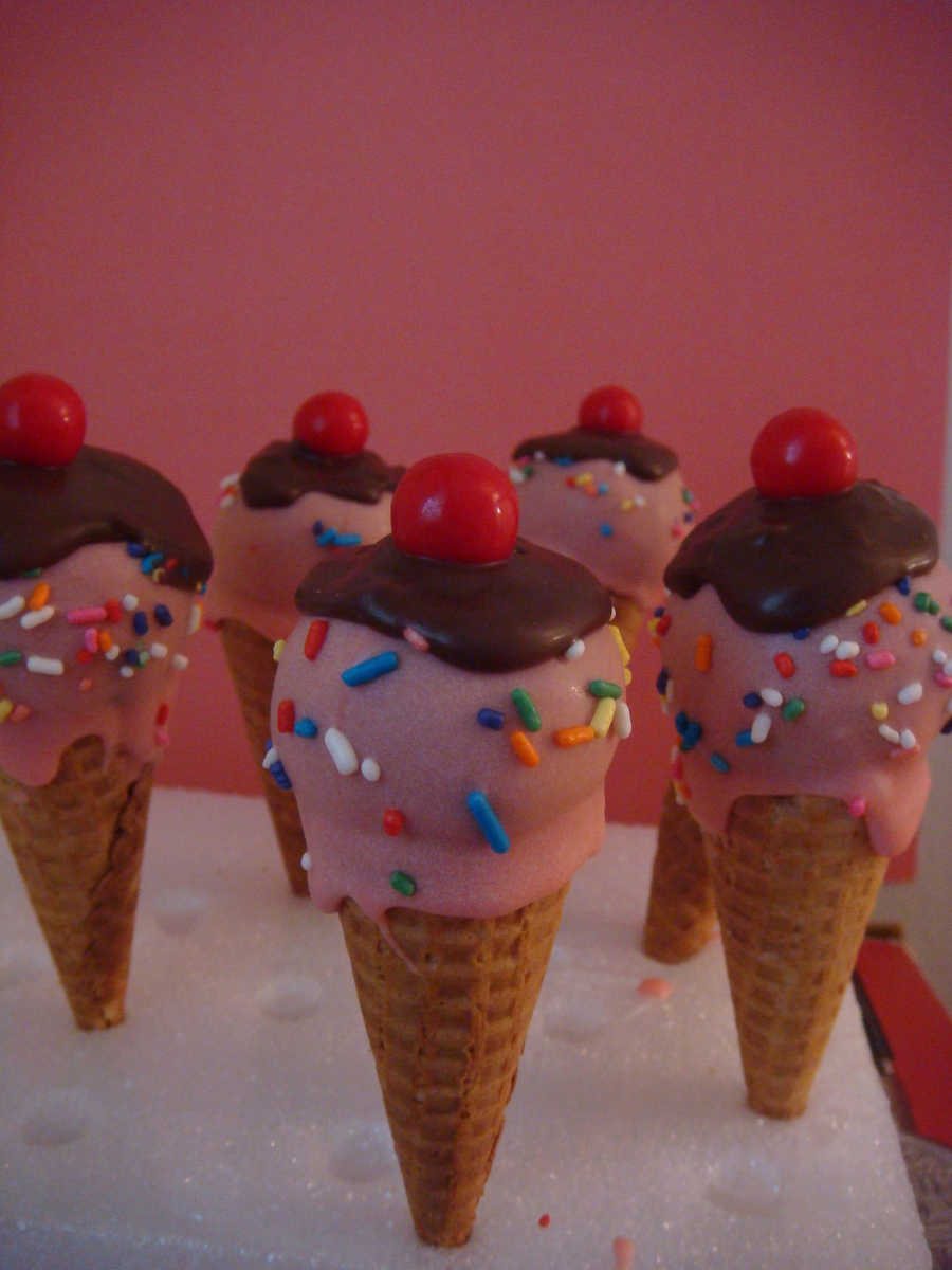 Ice Cream Cone Pops - CakeCentral.com