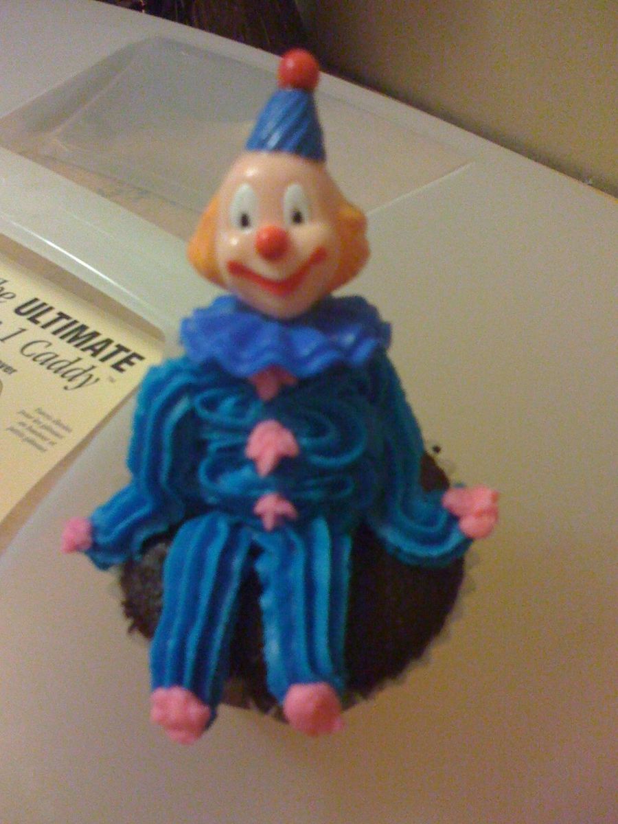 My Cute Little Clown! - CakeCentral.com