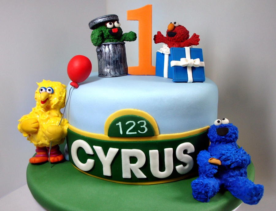 Sesame Street For Cyrus - CakeCentral.com