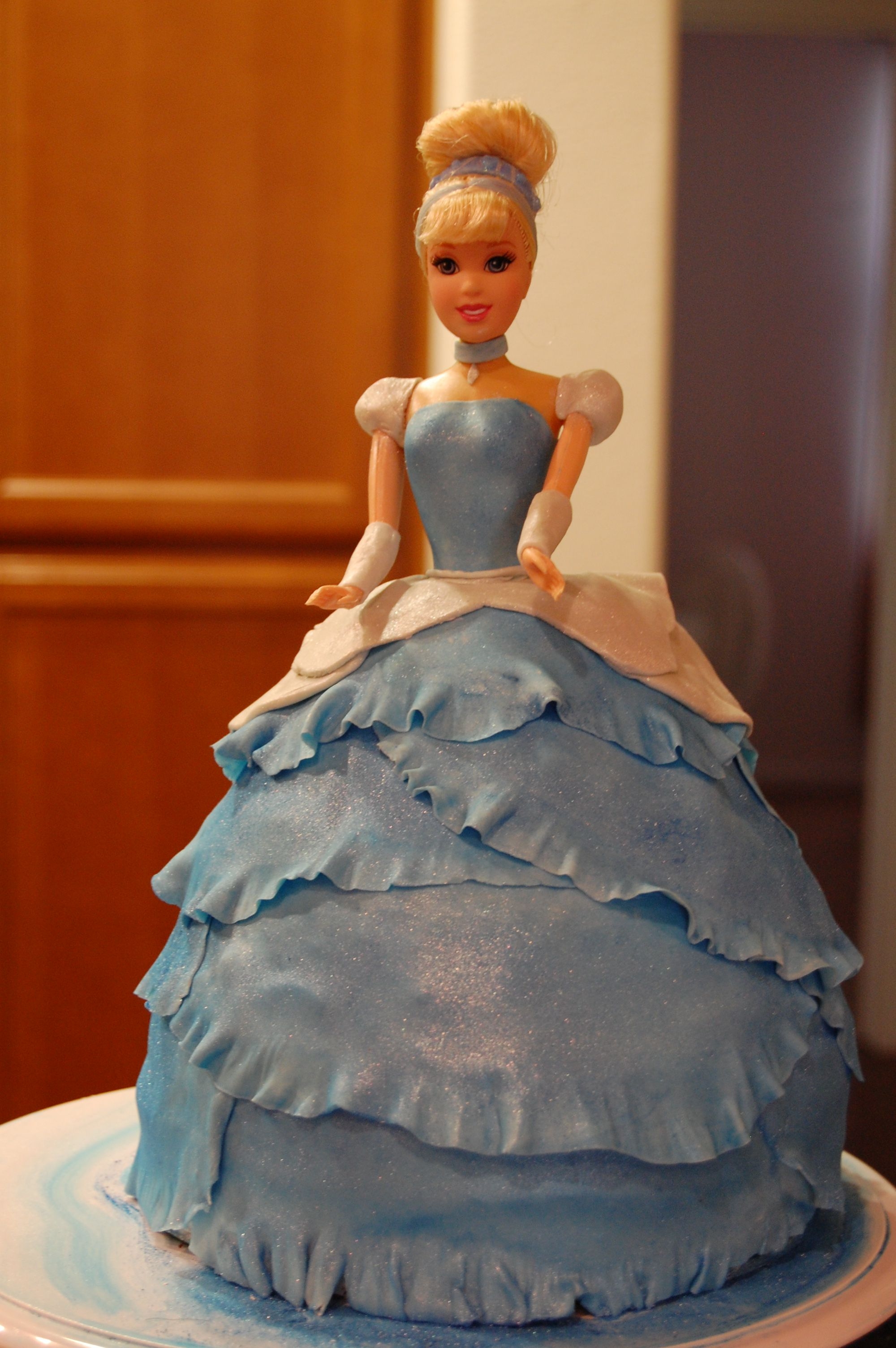 Cinderella Cake - CakeCentral.com