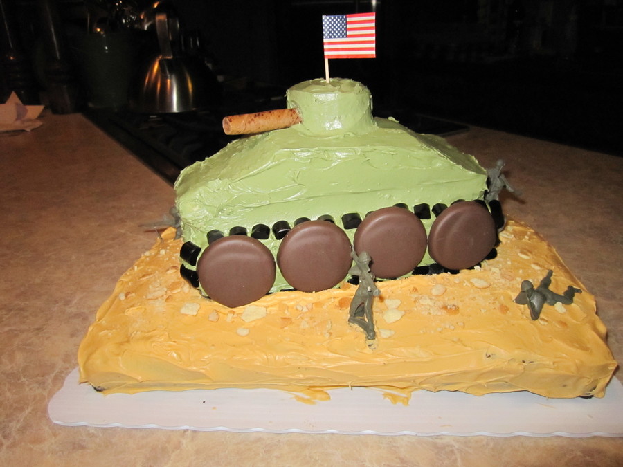Tank Cake - CakeCentral.com