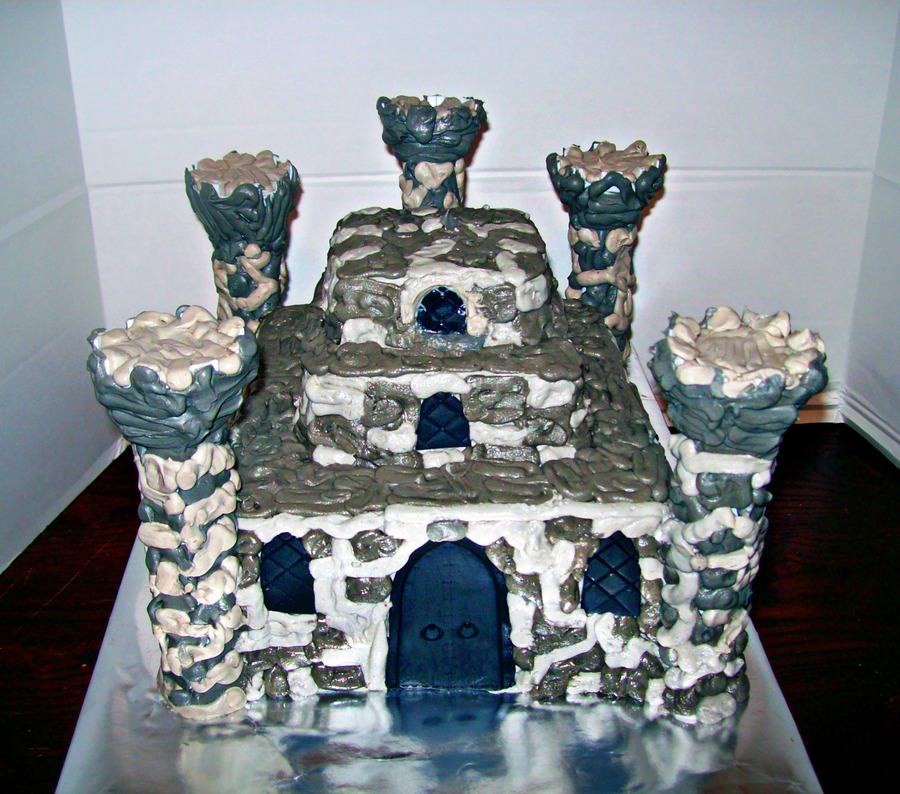 Medieval Castle - CakeCentral.com