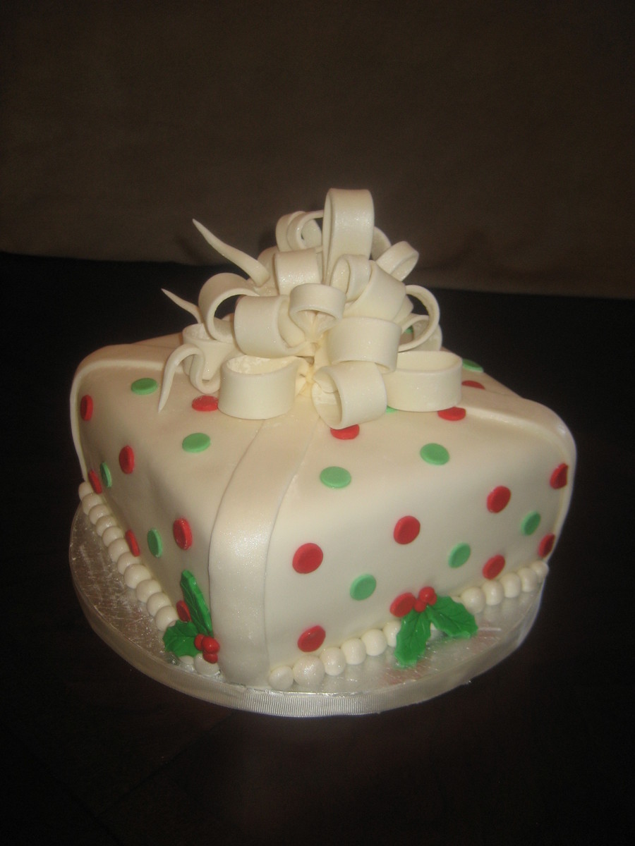 Christmas Present Cake - CakeCentral.com