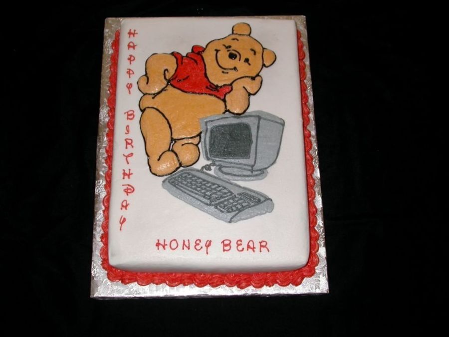 Pooh Bear's Computer - CakeCentral.com