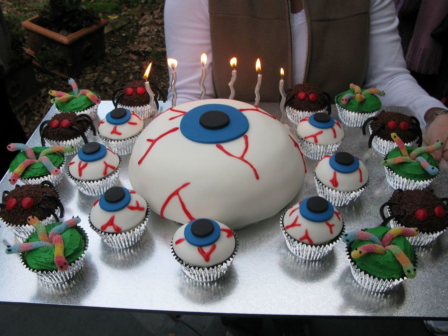 Science Theme Birthday Cakes - Eyeballs, Worms And Spiders! - CakeCentral.com
