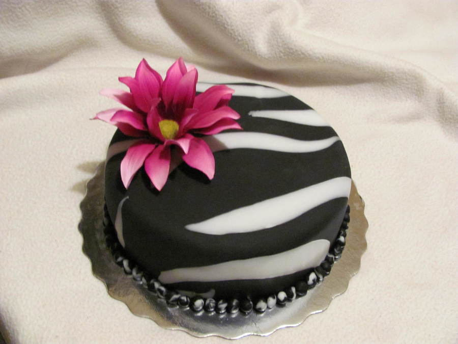 Black And White Zebra Print - CakeCentral.com