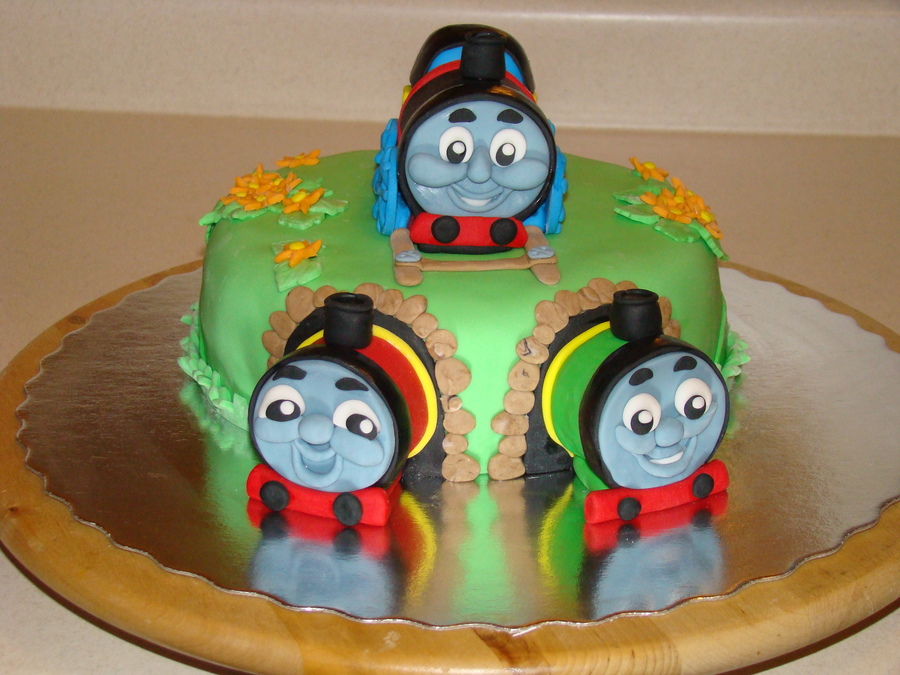 Thomas The Tank Engine And Freinds - CakeCentral.com