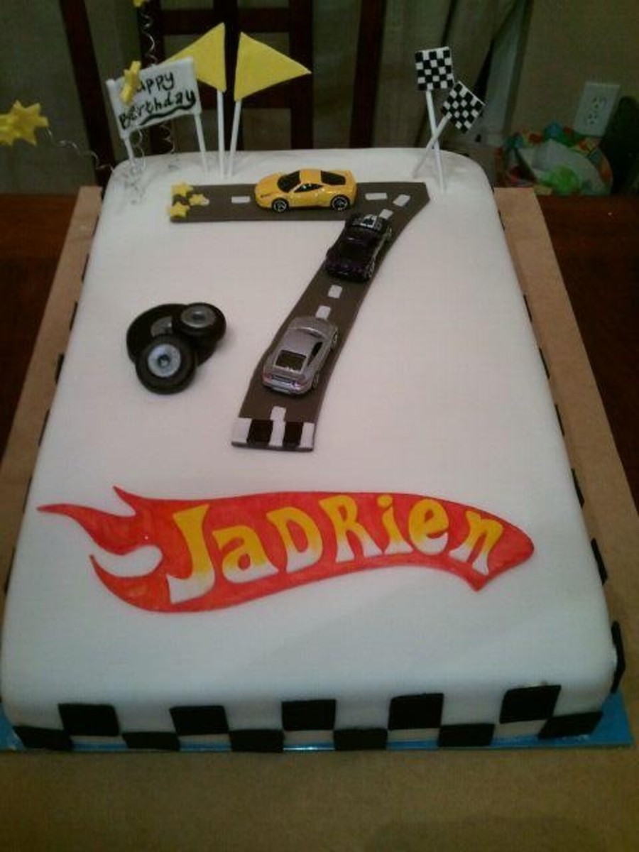 Hot Wheels Cake - CakeCentral.com