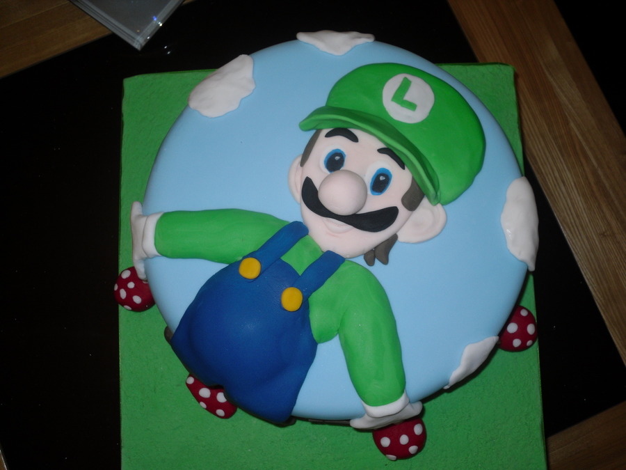 Luigi Birthday Cake - CakeCentral.com