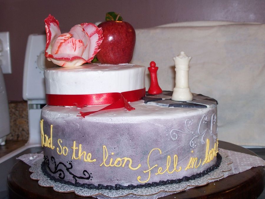 Twilight Saga Cake - CakeCentral.com