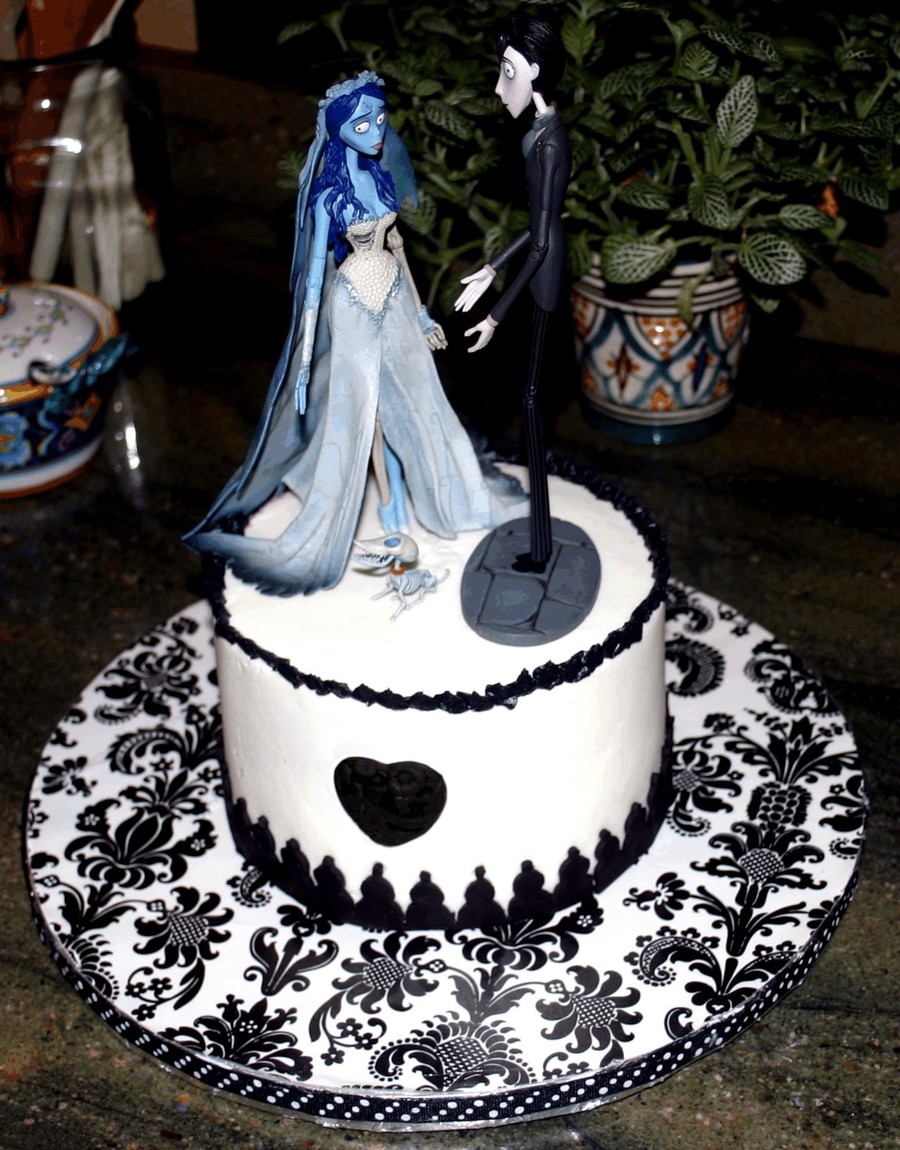 Small Corpse Bride Cake To Take Home To Groom - CakeCentral.com