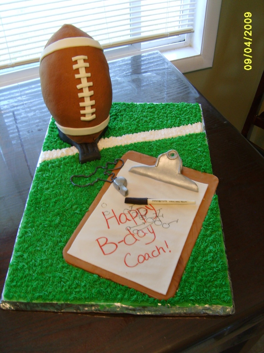 Football Kick Off - CakeCentral.com