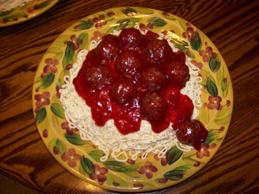 Spaghetti Cake - CakeCentral.com