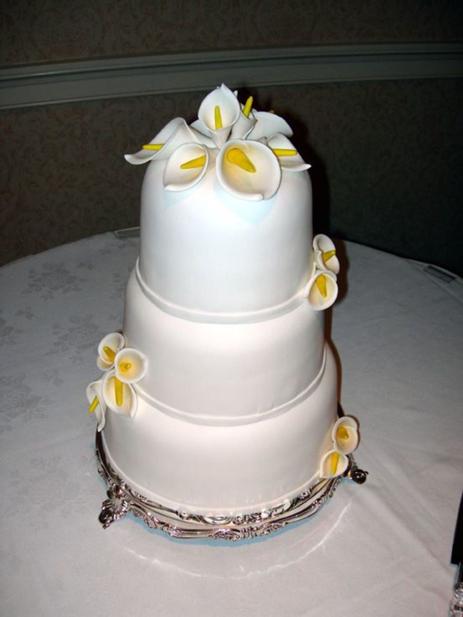 Calla Lily Cake - CakeCentral.com