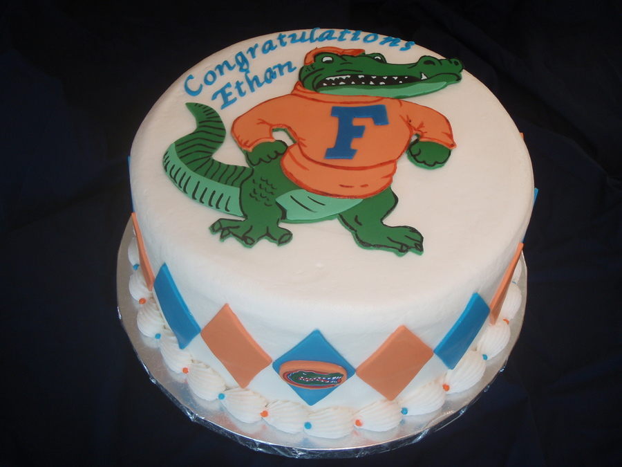 University Of Florida Graduation - CakeCentral.com