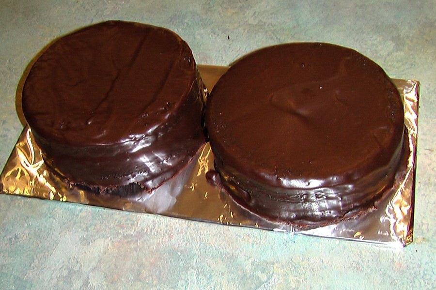 Ding Dong Cakes - CakeCentral.com