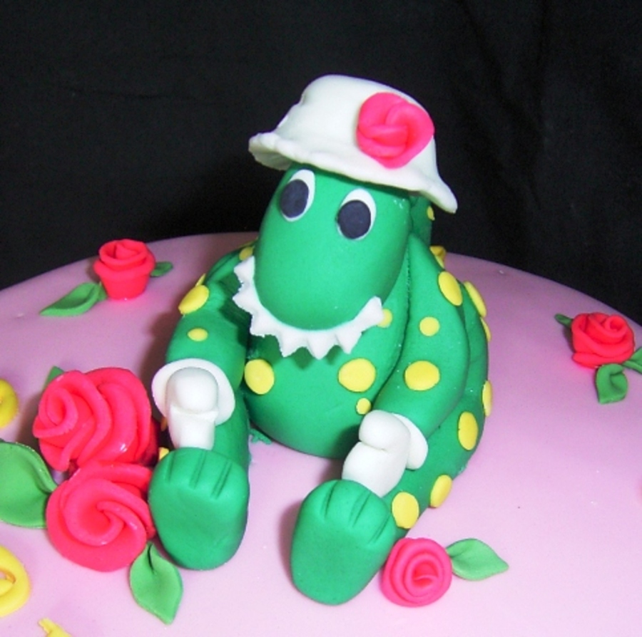 Dorothy The Dinosaur - CakeCentral.com