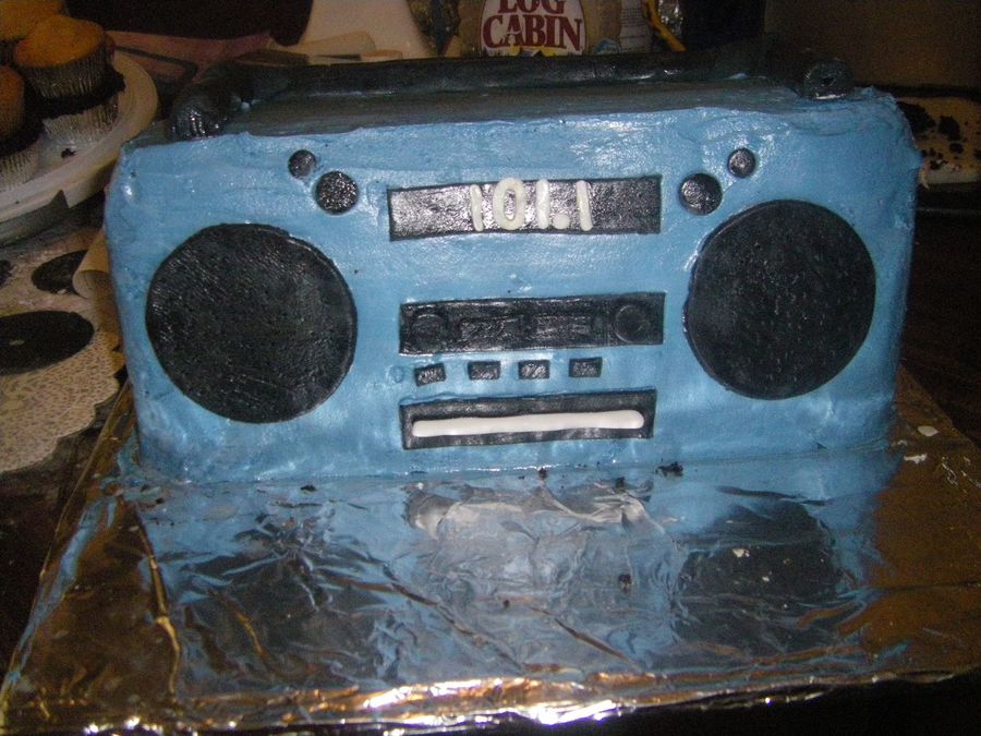 Radio Birthday Cake - CakeCentral.com