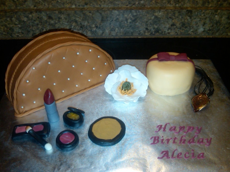 Cosmetics Bag & Makeup - CakeCentral.com