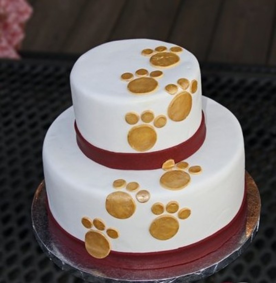 Class Reunion Cake - CakeCentral.com