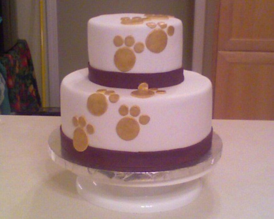 Class Reunion Cake - CakeCentral.com