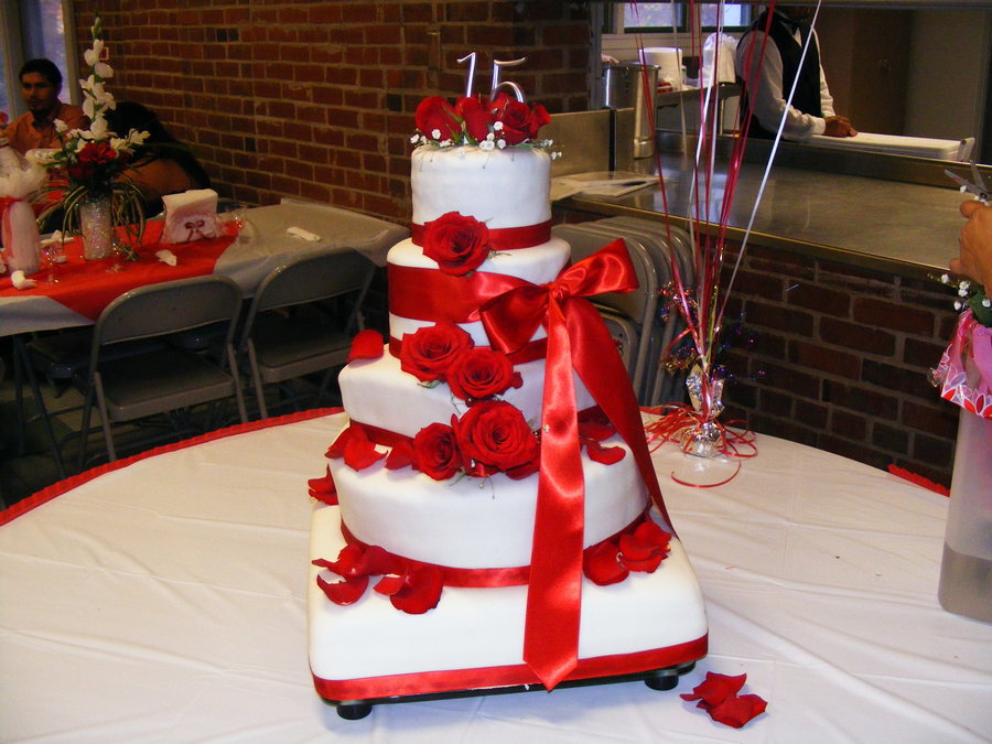 Red Rose Quince Cake - CakeCentral.com