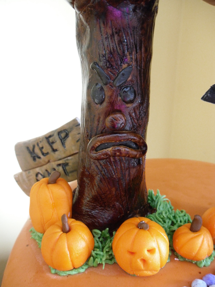 Two Tier Halloween Cake - CakeCentral.com