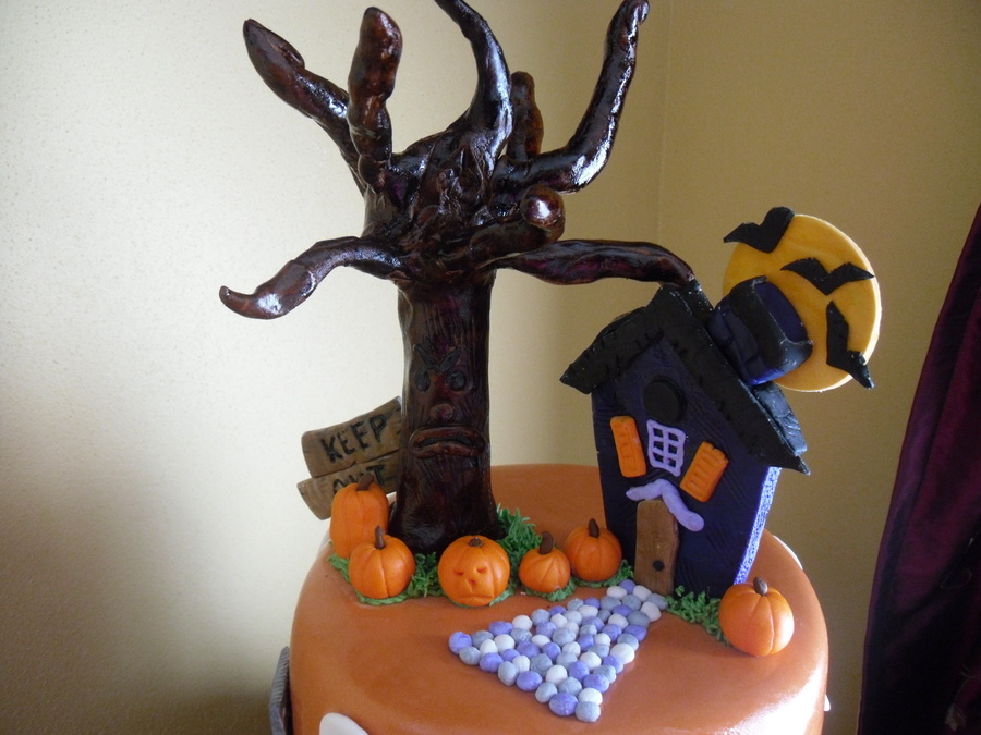 Two Tier Halloween Cake - CakeCentral.com