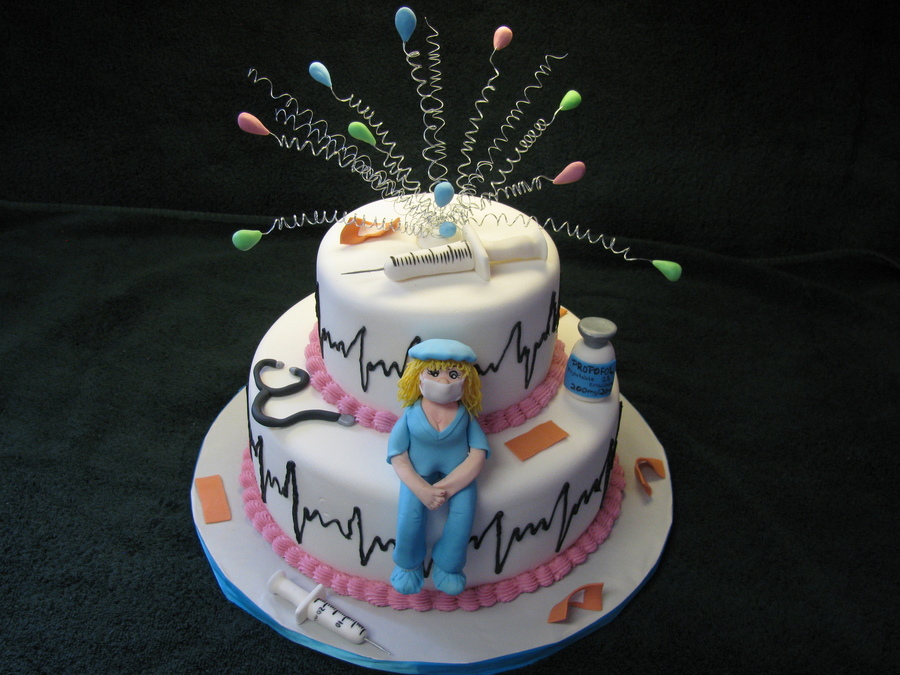 Anesthesiologist Graduation Cake - CakeCentral.com
