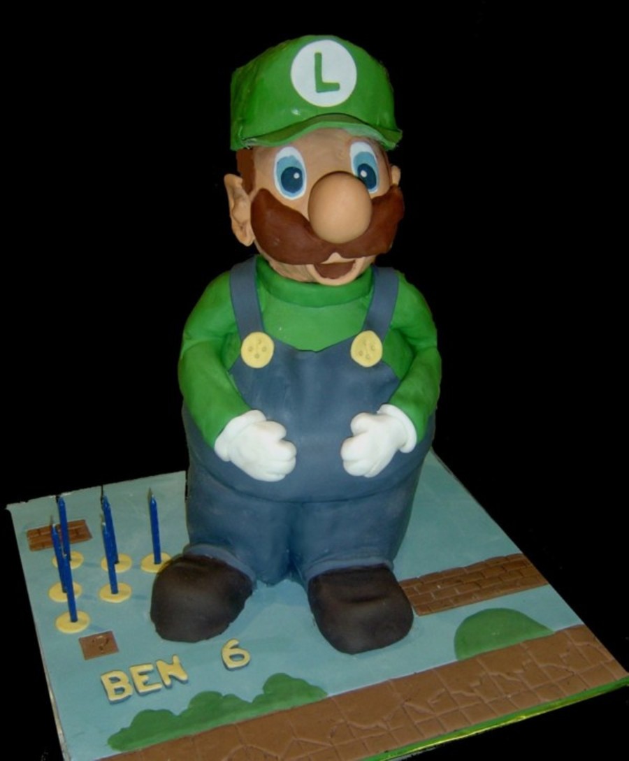 Super Mario Bros Luigi Cake - CakeCentral.com