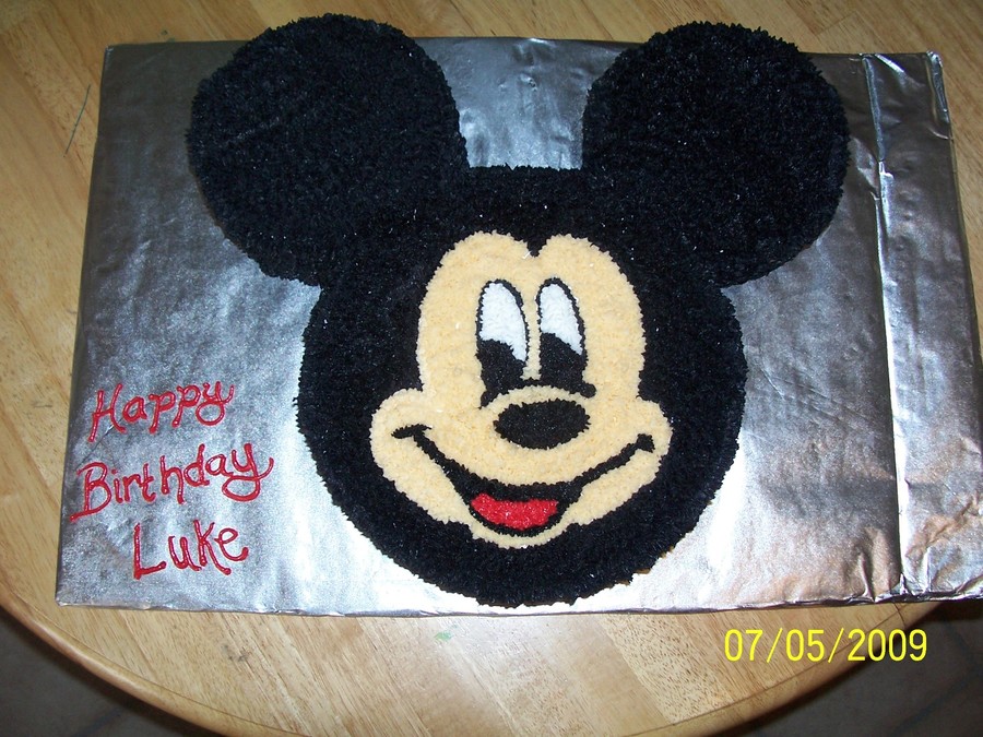 Mickey Mouse - CakeCentral.com