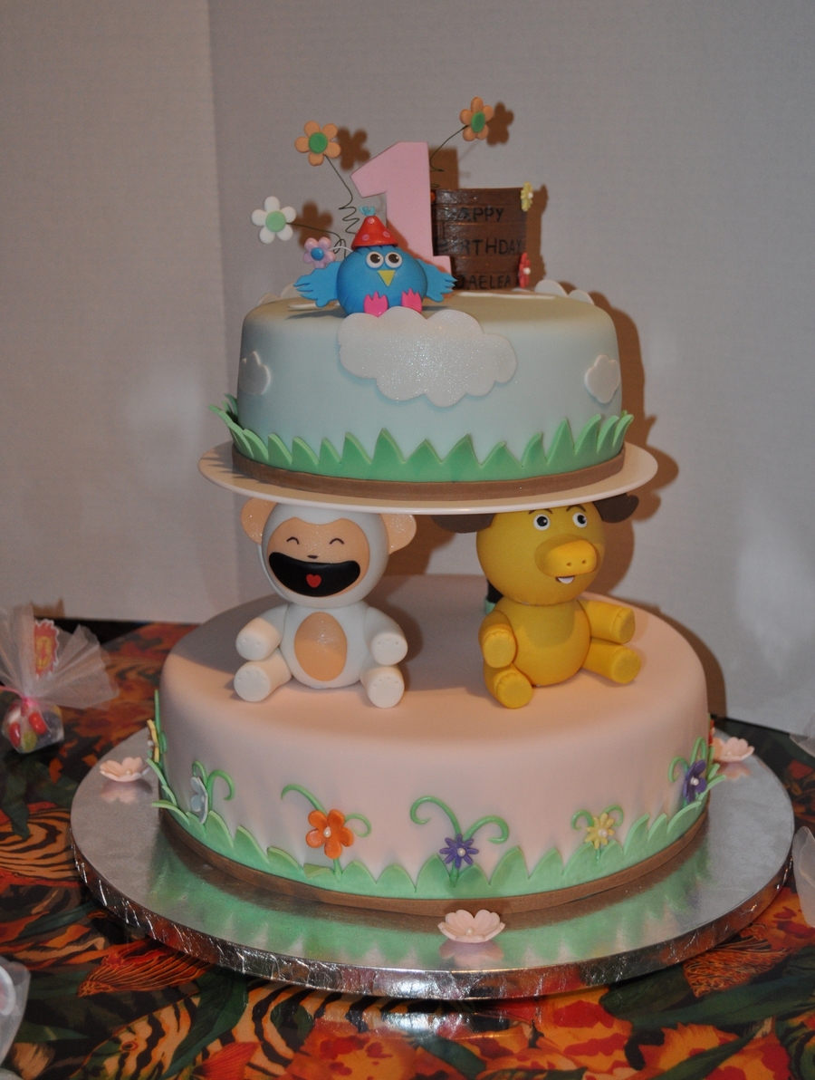 Zee Moose And Hoho Cake - CakeCentral.com